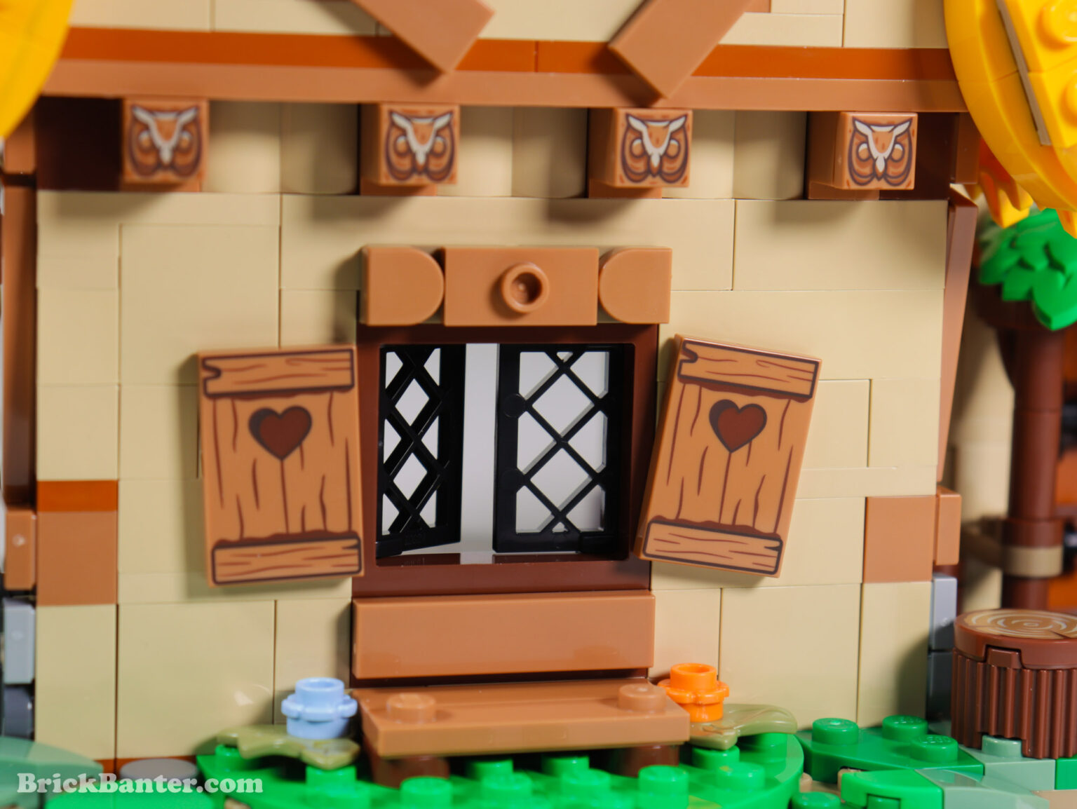 Review: LEGO Disney Snow White's Cottage 43242