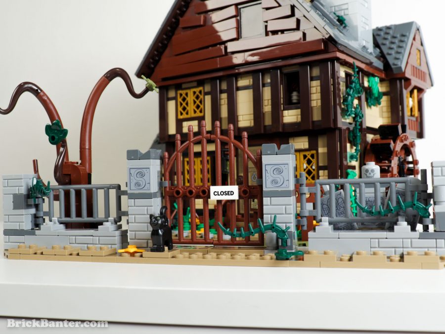 LEGO Ideas Hocus Pocus Packed With Almost Too Much Detail