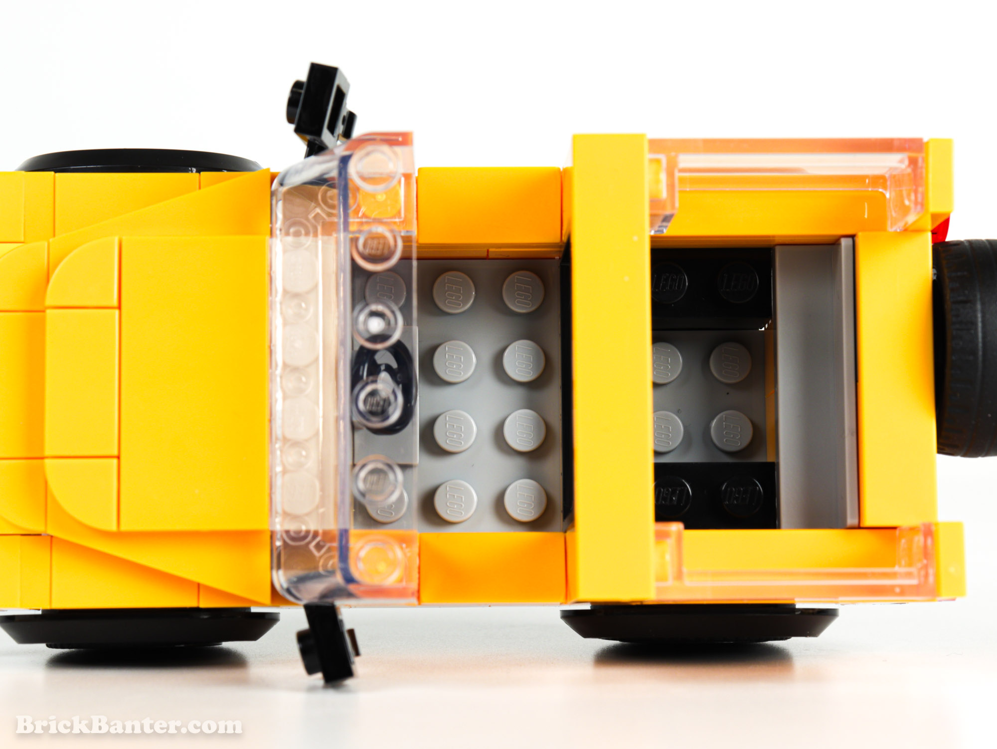 LEGO Bring Us A Mini Land Rover Classic Defender